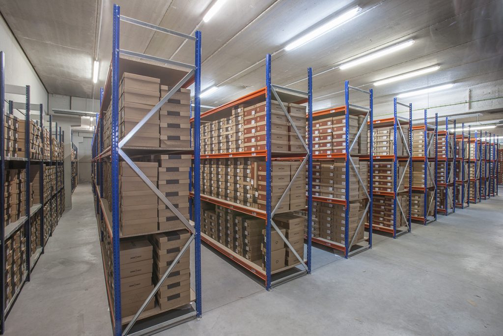 The Main Reasons Behind Racking Collapse and How To Avoid These Risks ...